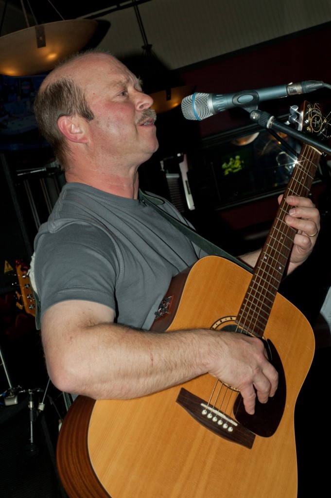 Mark Casey (Folk Singer with Attitude) | Rod Wilson's Blog